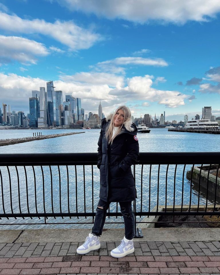 Aidan Hutchinson's Girlfriend: Meet the Supportive Alivia Callaghan ...